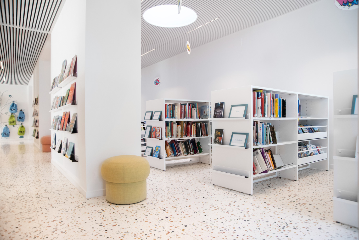 Wezembeek-Oppem Public Library, Belgium